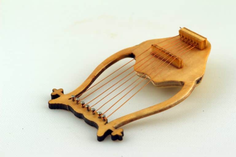 Medieval Period Music Guide: A Brief History