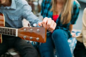 How To Learn Guitar: A 12-Step Guide For Beginners